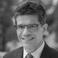 Petr Škrdlík - Z NEFUNKČNÍCH HOTELŮ DĚLÁM VYHLEDÁVANÉ - Petr Škrdlík